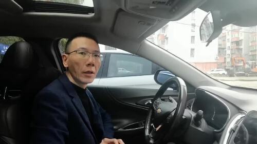 现在新的国标红绿灯已经改成中间圆饼,两边箭头图形了,看起来很复杂,...