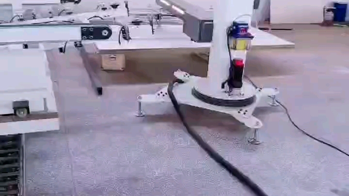 15165152261上下料旋转立柱机械手配双工位翻板机,给双工位开料机...