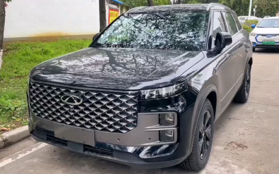 奇瑞T1EJ实车普通版本车型并非轻派四驱越野SUV-TJ-1 系同系列开发 ...