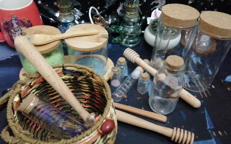 一个不正经的女巫魔法药瓶分享 (玻璃品分享)