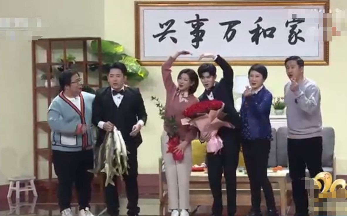 过审天王:你怎么看春晚小品《每逢佳节被催婚》