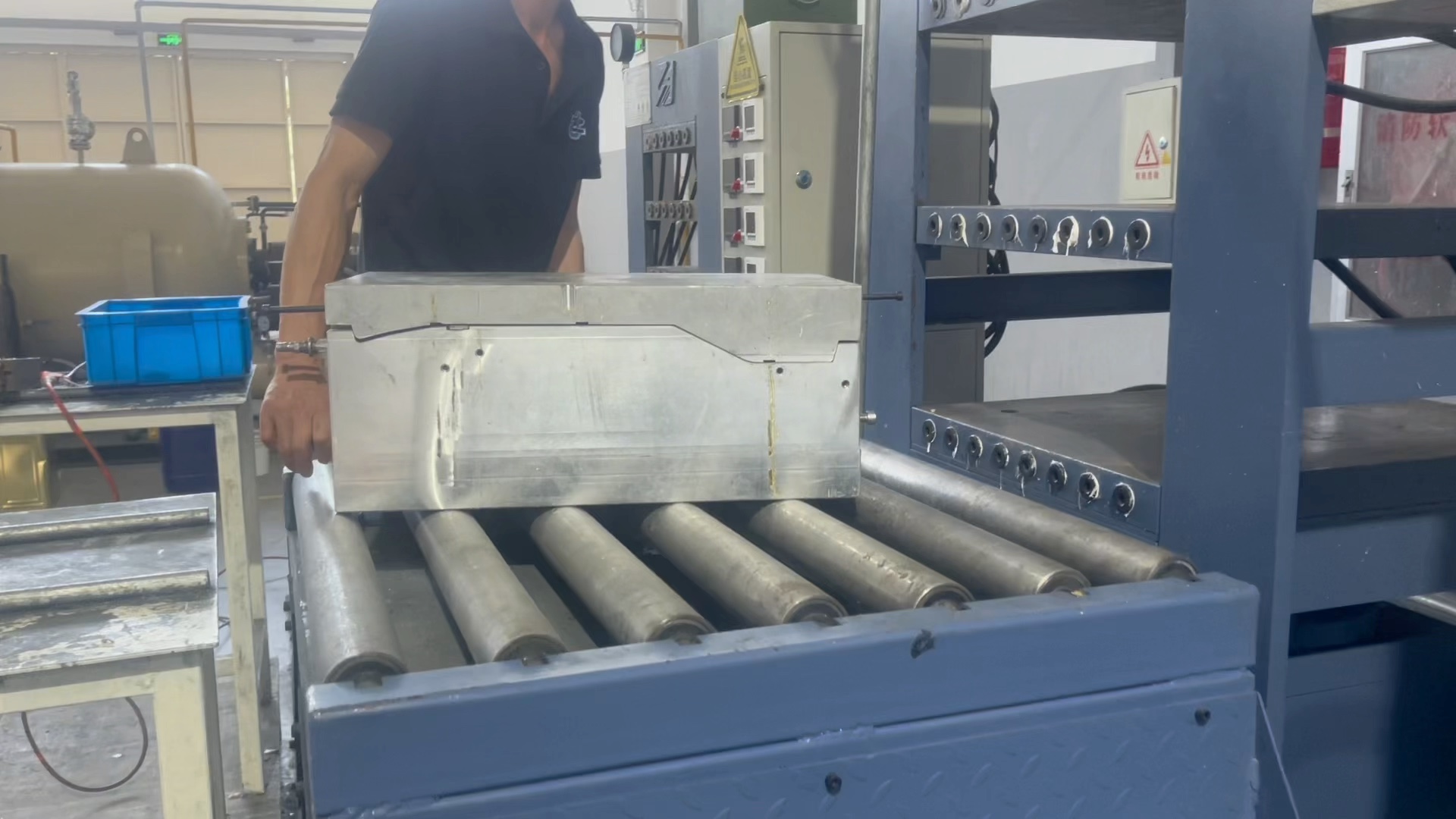 碳纤维加工厂,碳纤维模具,加工制作流程,玻璃纤维,新材。