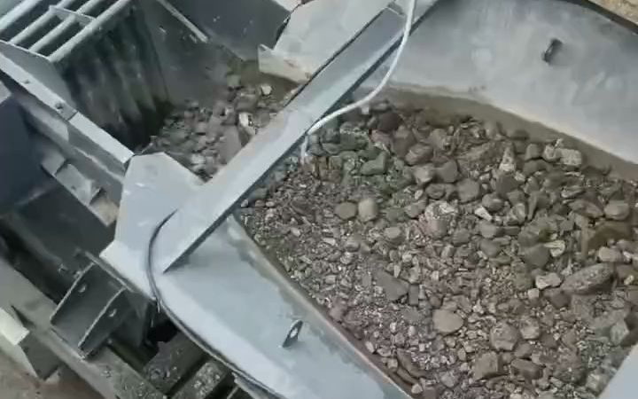 板式给料机在石料破碎生产线的应用