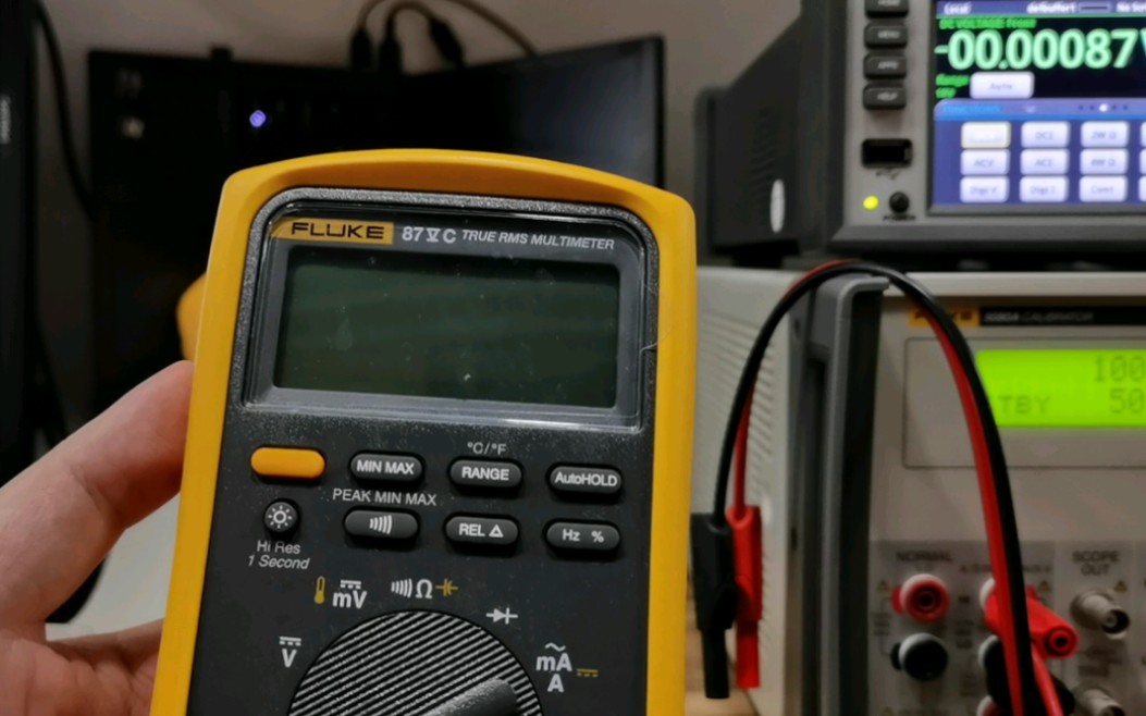 [奇林机电]FLUKE福禄克87VC四位半数字万用表开箱及检测