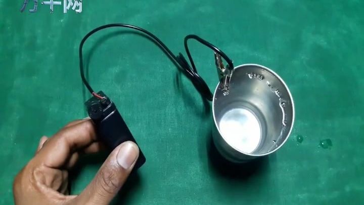 多种测试:水敏传感器,电感测试仪,LED测试仪,二极管测试仪