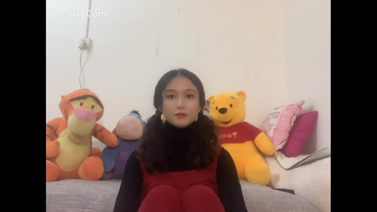 猫咪打喷嚏喷出黄鼻涕