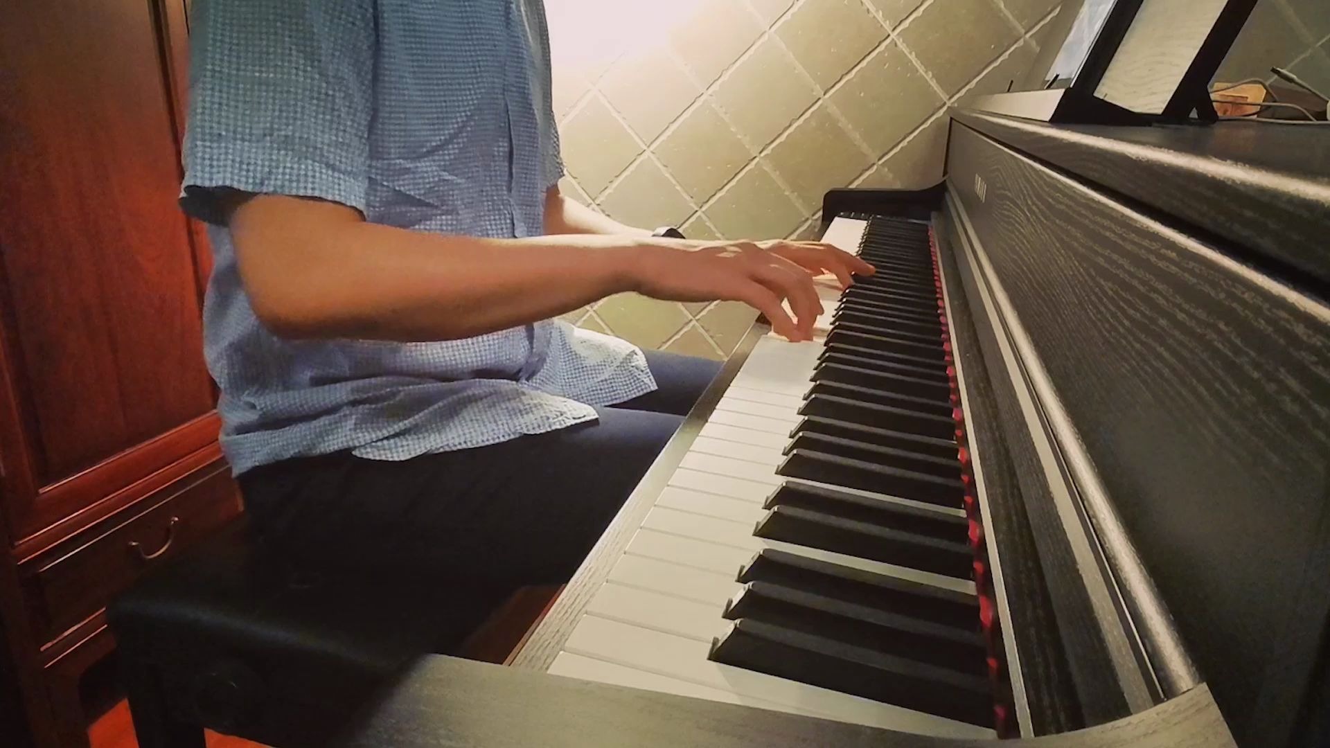 曾经风靡全球的韩国热曲《Way back home》温情钢琴版来袭