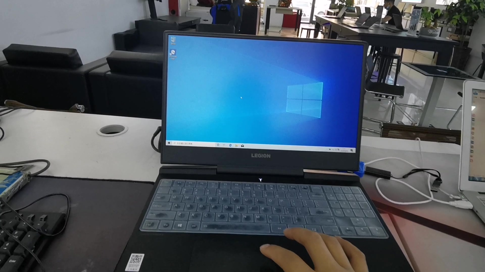 联想y7000p触摸板不能用,有没有打赌的,我赌10块钱有没加倍的!