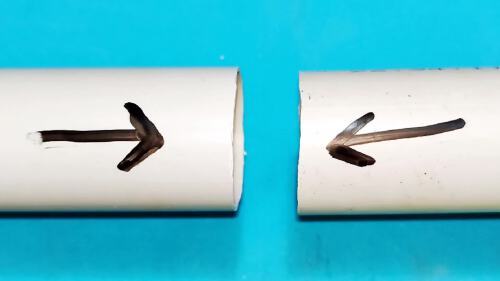 2根PVC排水管一样粗,没有接头怎么办?老电工教你一招,完美对接