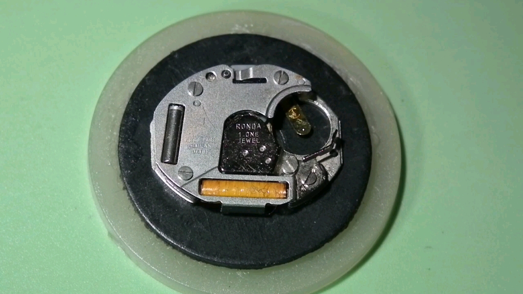 朗达751(752)石英机芯拆解