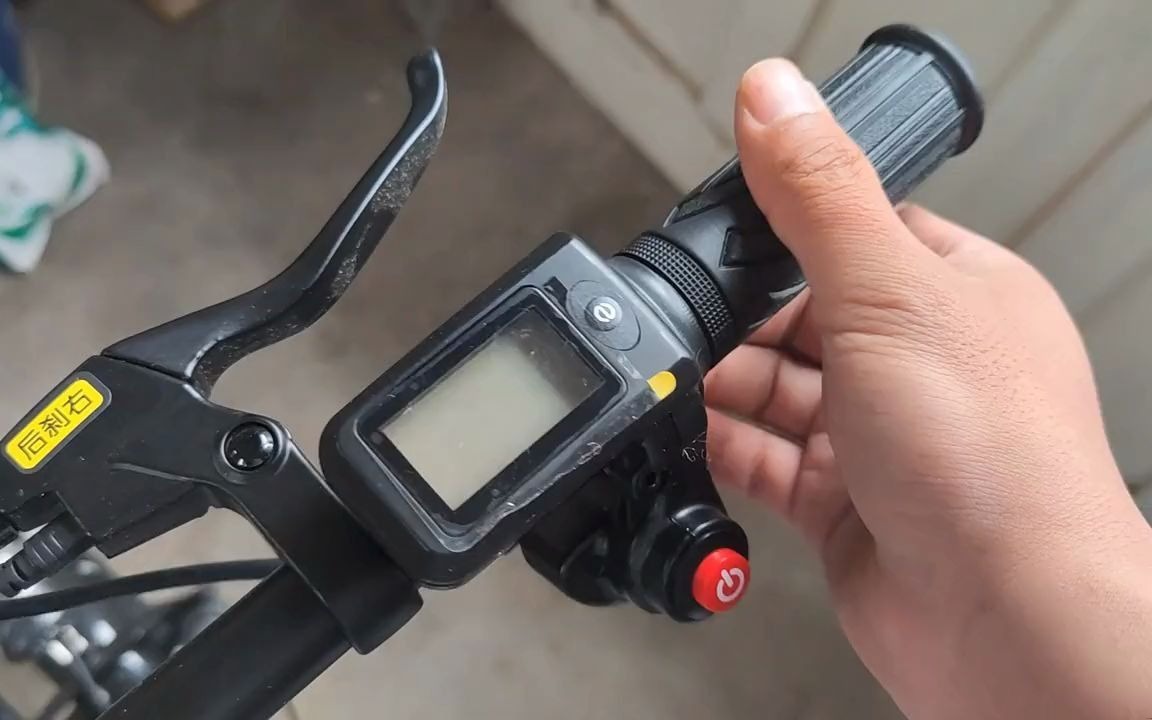 鲁Q的远行日记-3000多在网上买的折叠电动车组装,纯电续航可以达到...