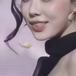 750美刀大使 