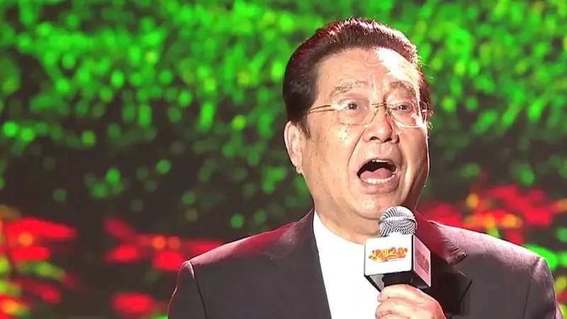 李双江小时候特别喜欢唱《让我们荡起双桨》