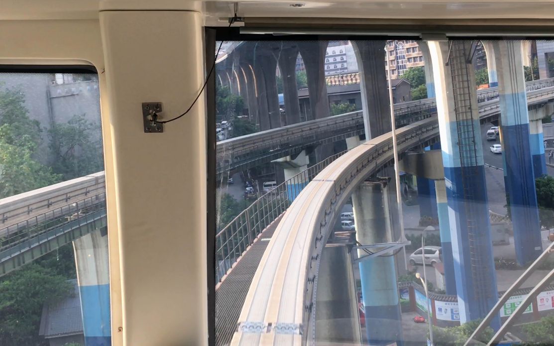   【重庆轨道交通】重庆单轨列车3号线鱼洞→江北机场 全程前方第一...