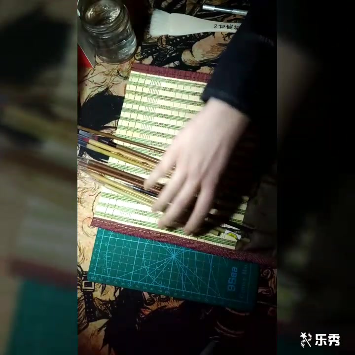 【吃土少女想安利新买了毛笔开个箱顺便来将毛笔开笔】