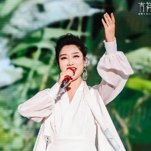 万籁皆吹奏 