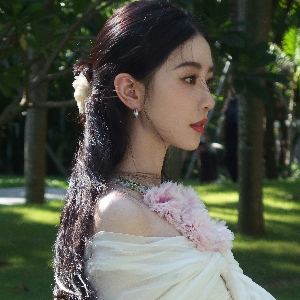 上官大人不姓上 