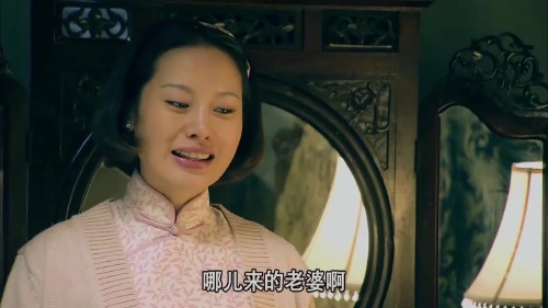 旗袍旗袍:小伙公主抱美女,当众宣布订婚,千金吃醋黑脸