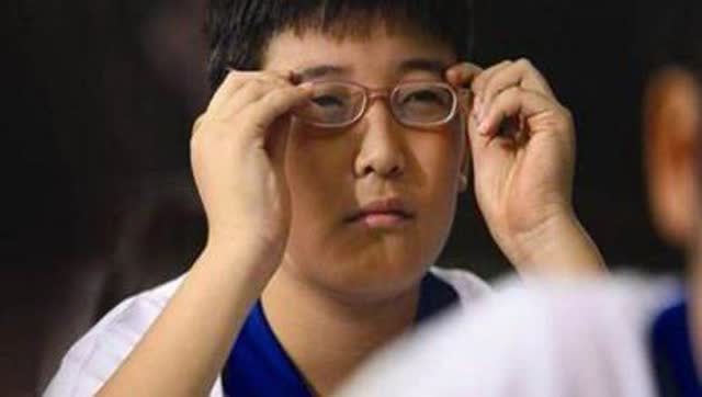 如果近视的人长时间不佩戴眼镜,眼睛会发生什么变化?看完才知道