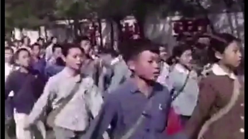 七十年代学生上课真实影像!