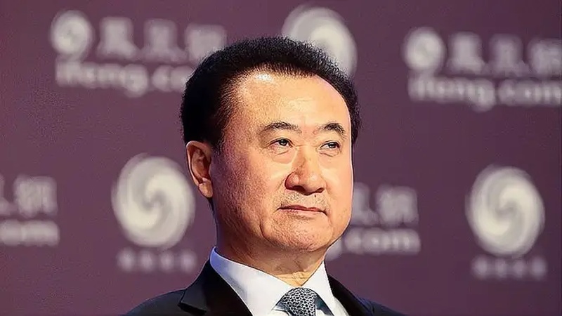 主持人故意在马云面前挖坑提起微信红包,看马云如何高情商回怼
