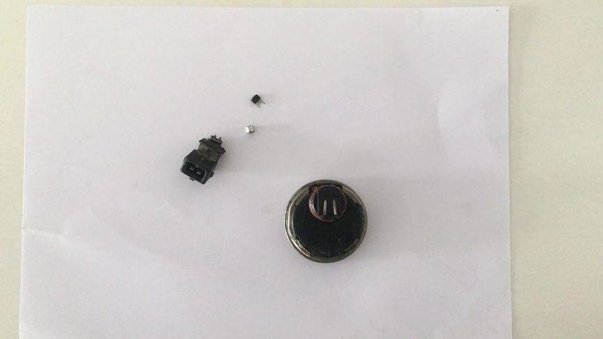 修理工玩ABS轮速传感器,分为有源和无源的两种形式,又学习了。