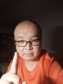有情怀的刘老师 