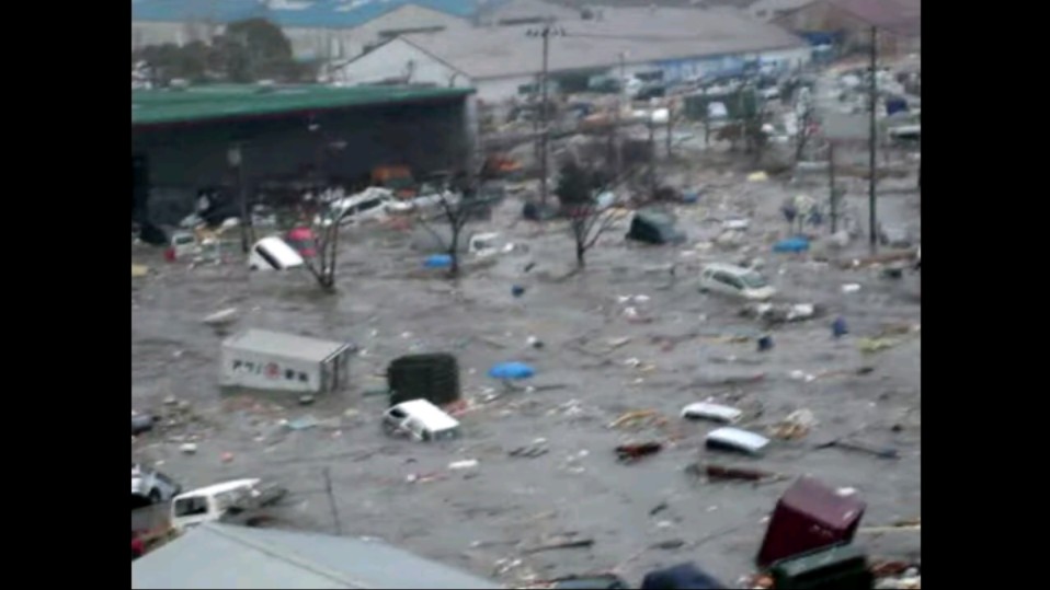 东日本地震海啸侵袭多贺城市