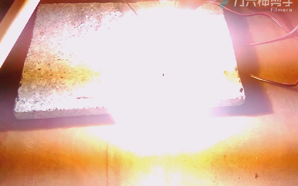 尝试熔化熔点最高的金属钨