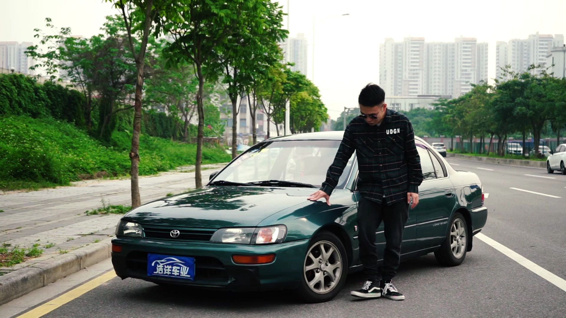 成三十岁的烂仔车,仲依然癫得起身?——聊一聊丰田AE101