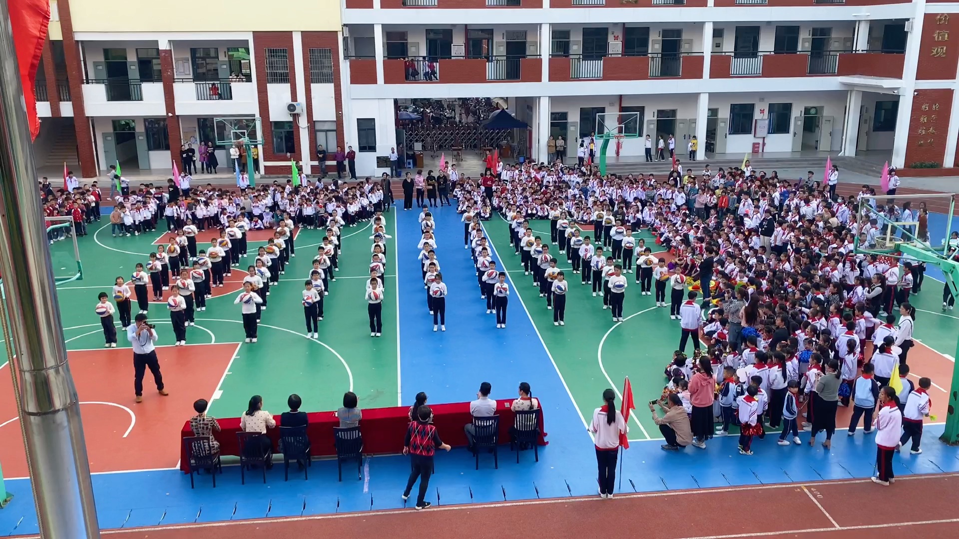 东铺头中心小学田径运动会开幕式