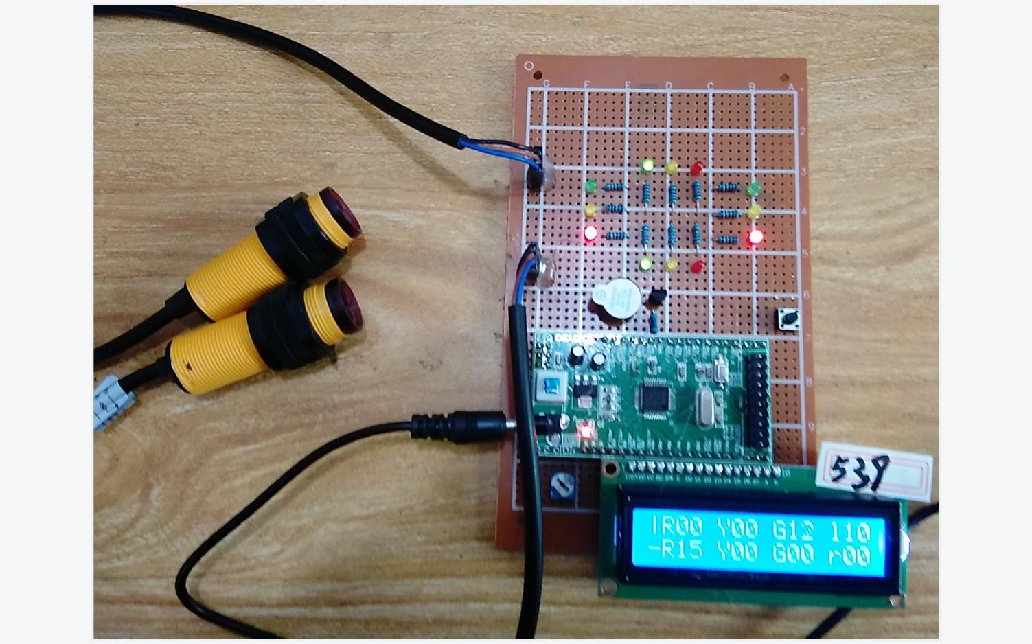 基于STM32单片机的智能交通灯红绿灯系统设计DIY开发板套件20-539