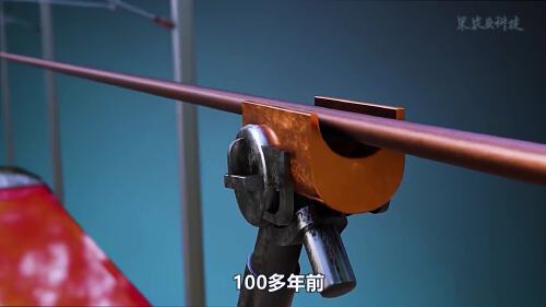 受电弓发展历程百年有余,都经过了哪些变化