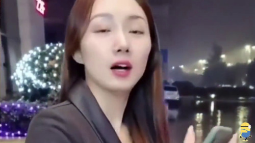 土味情话撩美女,没想到美女更直接,要加大哥微信