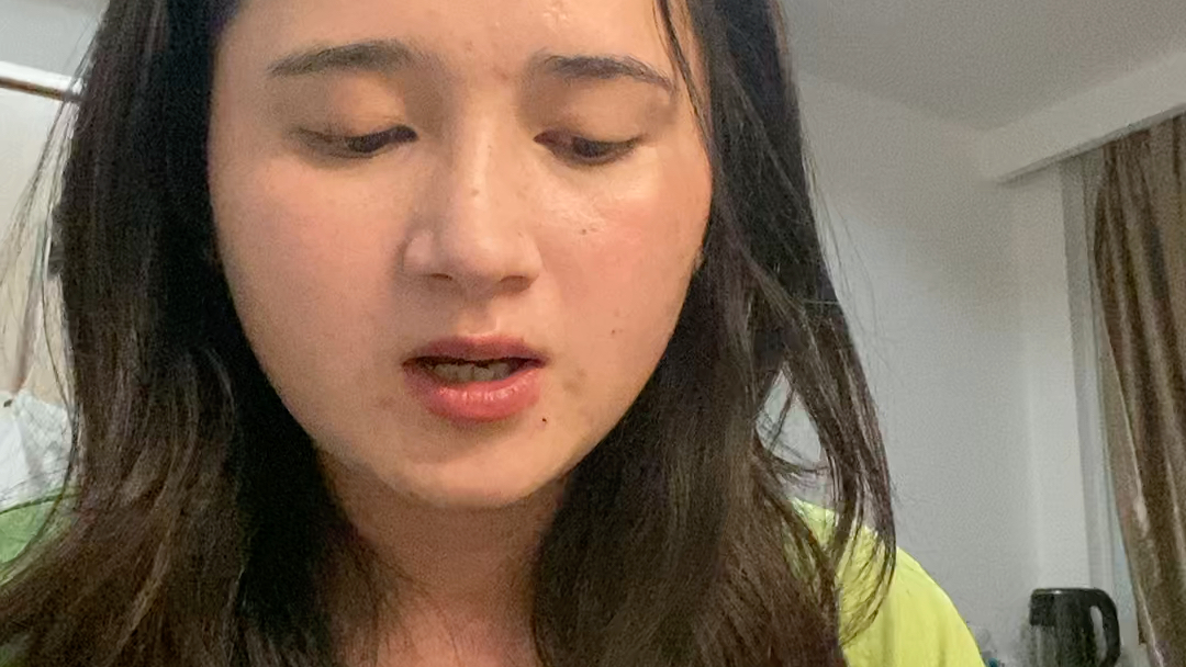 以朗读的姿态观察自身仪态