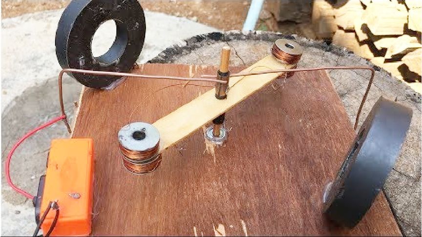 涨姿势了!最直观易懂的电动机工作原理,通上电即可转动