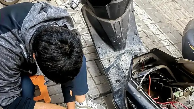 路边电瓶维护服务兴起,费用低廉承诺效果佳