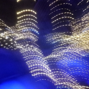 星苗织光 