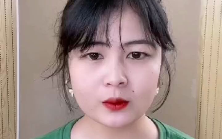 小鸡甩头打喷嚏怎么处理肉鸡咳嗽久治不愈是什么原因 鸡甩鼻打喷嚏...