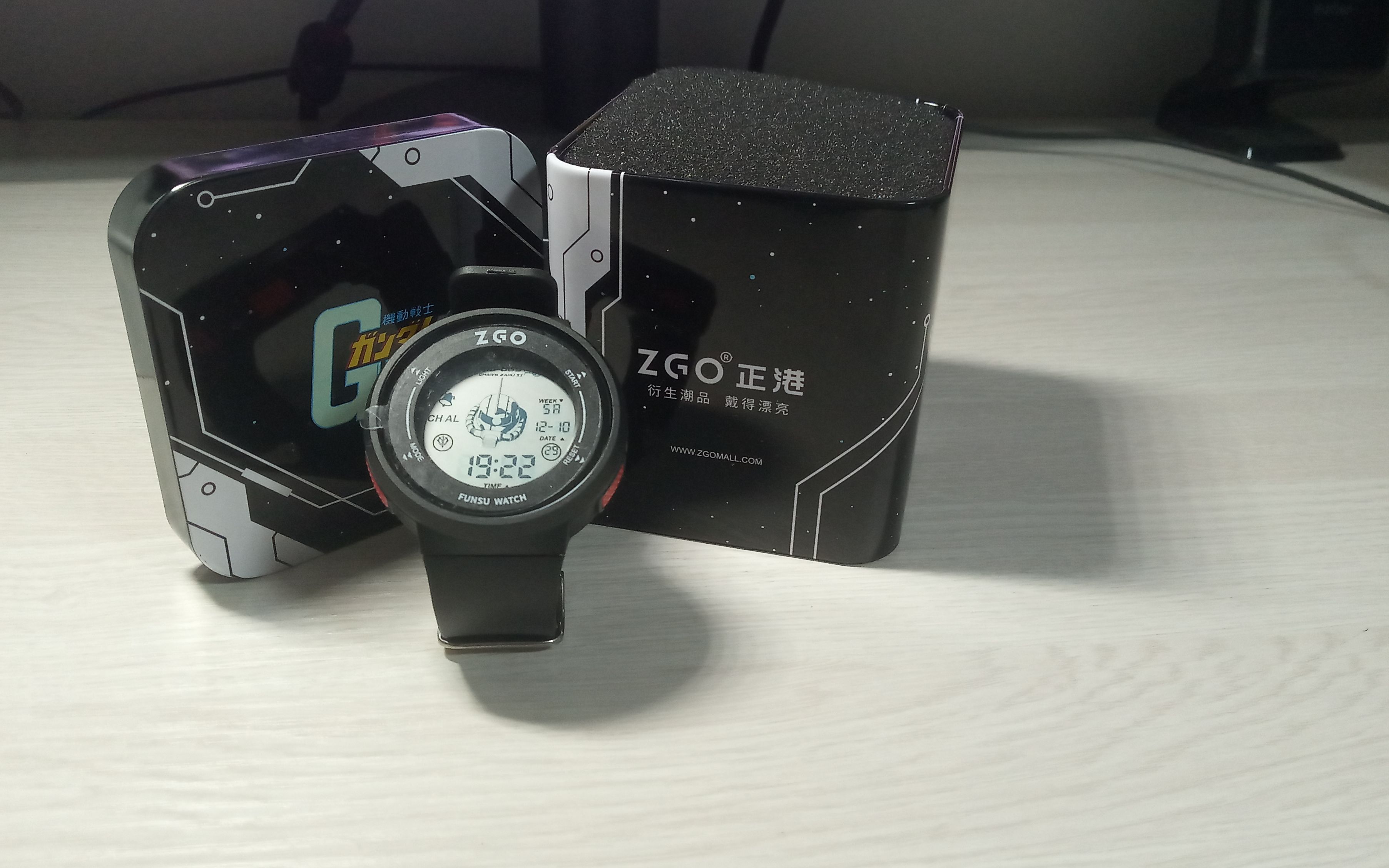 ZGO正港机动战士高达联名手表开箱