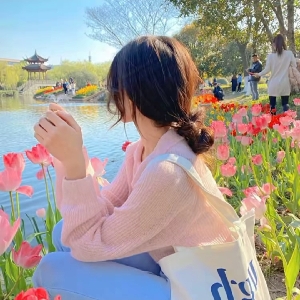 依颗糖00 