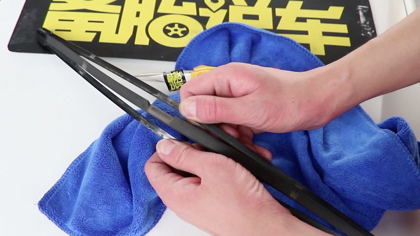 雨刷刮不干净？教你最省钱的换法，一年不超过10块钱，让4S店吐血