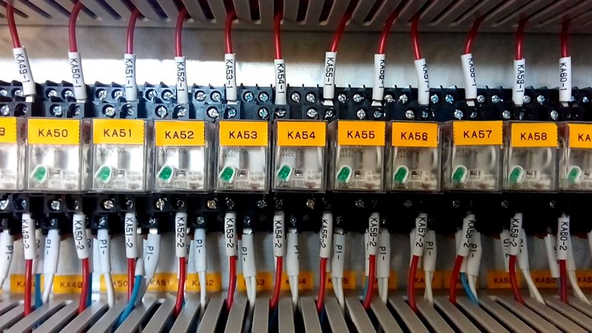 工作进行中一一中间继电器介绍(2),如何识别常开、常闭及线圈