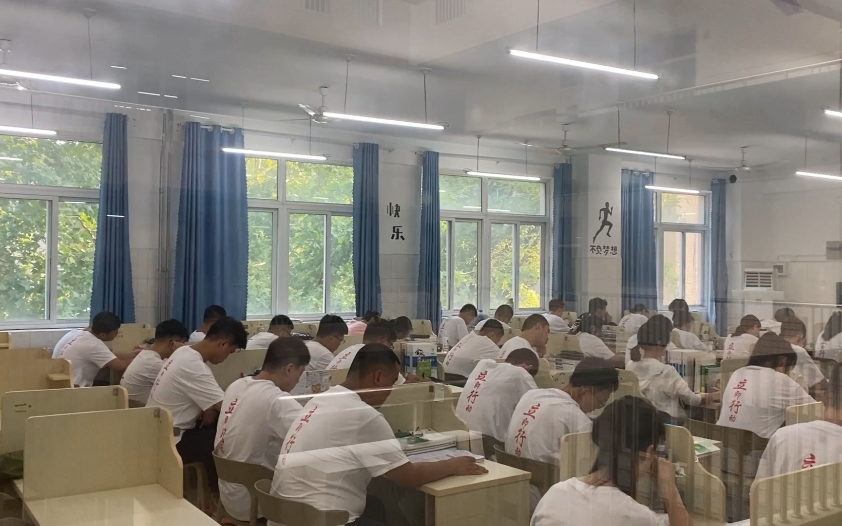 济南艺术生文化课教学设施完善