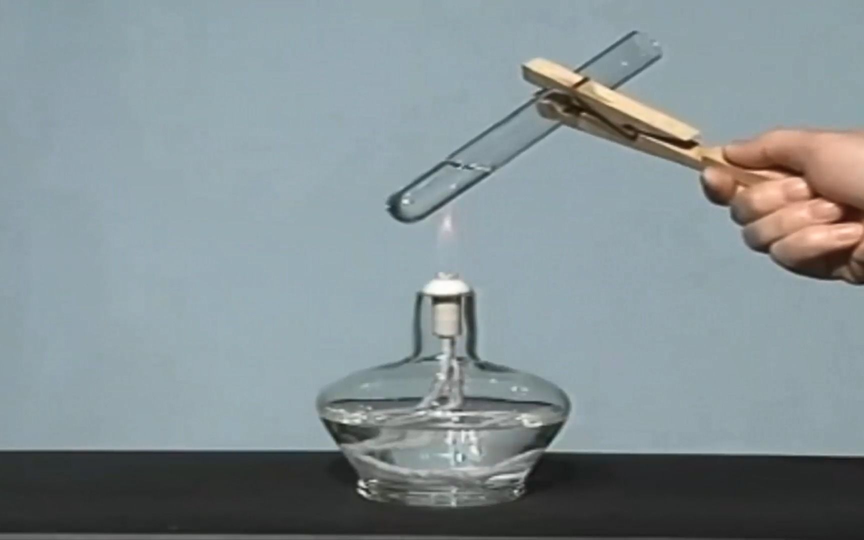 《初三化学》实验1-14:酒精灯的使用