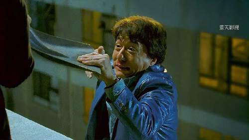 《宝贝计划》惊魂一幕!龙哥遭债主逼至天台边缘,生死一线间!