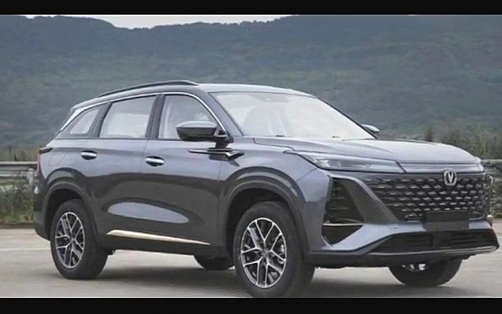 第二代长安CS75PLUS极致驾控,很有“成就感”