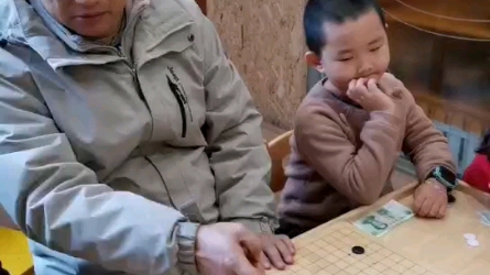 围棋课堂高效教学方式:猜点式定式学习