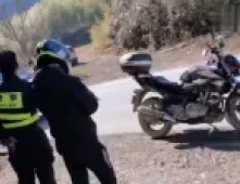 机车摩托:骑车遇到查证件,这时交管12123派上用场啦