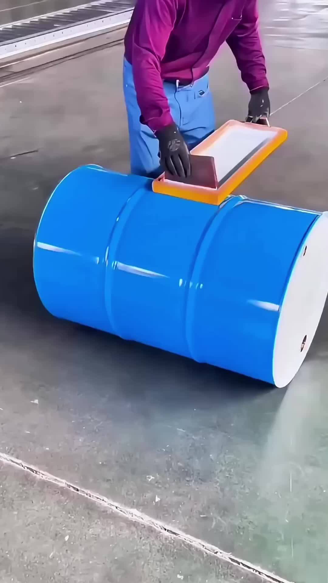 神奇的丝网印刷,刮一下字就上去了,原理是什么